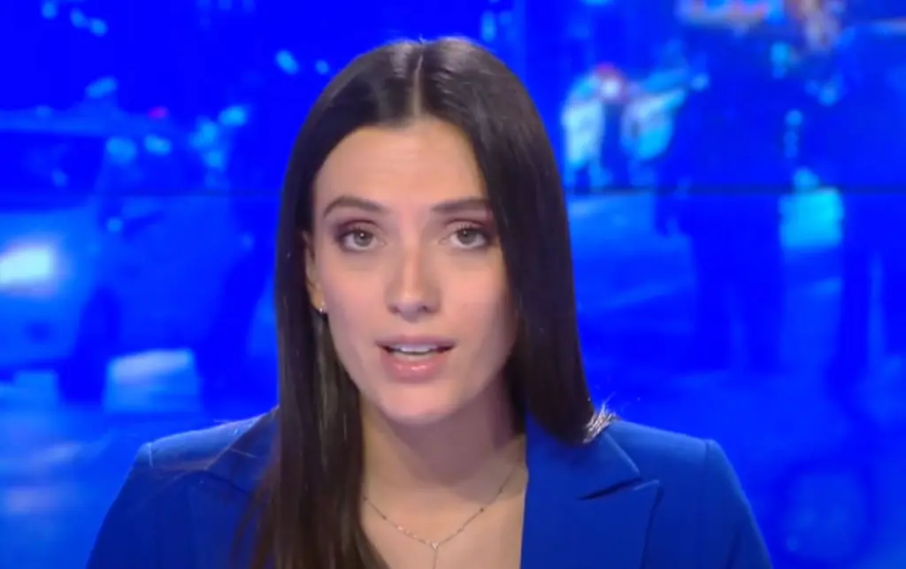 Shana Loustau Wikipédia : Biographie et Parcours d’une Journaliste Montante
